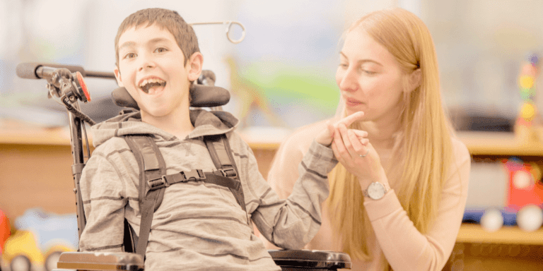 Polyhandicap | Commande oculaire, tablettes handicap CENOMY